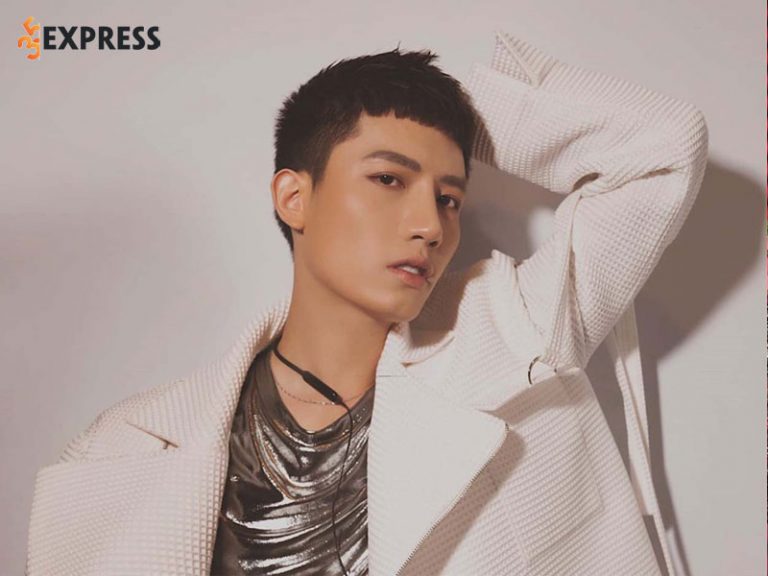 Anh Tú (The Voice) là ai? Tiểu sử về nam ca sĩ có ngoại hình điển trai