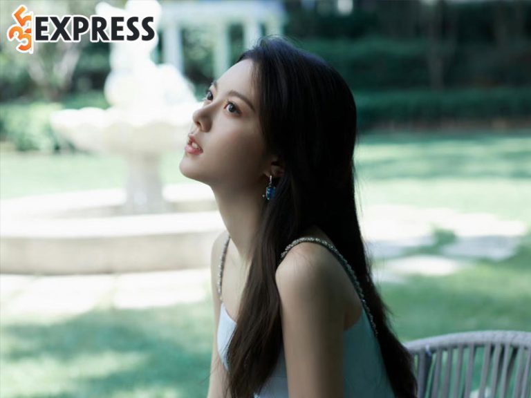 Diễn viên Triệu Kim Mạch là ai? Tiểu hoa đán 10X nổi nhất Trung Quốc