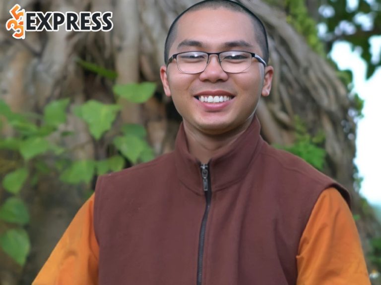 Nhà sư Thích Khải Tuấn là ai? Sư thầy nổi tiếng với "Ẩm thực Phật giáo"