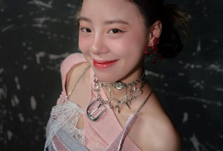 Ngô Mi Nga là ai? Nghi vấn “tình mới” của Wren Evans giữa ồn ào với Lim Feng